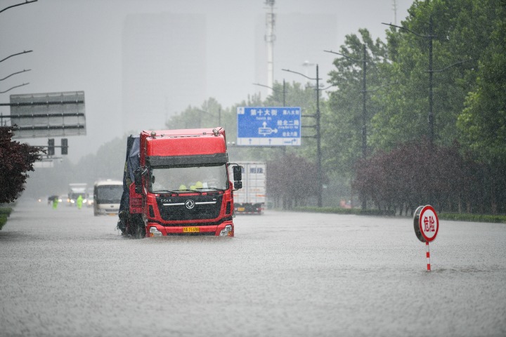 Rescue efforts succeed as Central China hit with heavy rains ...