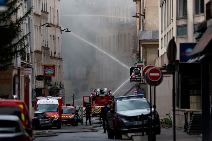 Huge gas explosion in central Paris: media - World - Chinadaily.com.cn