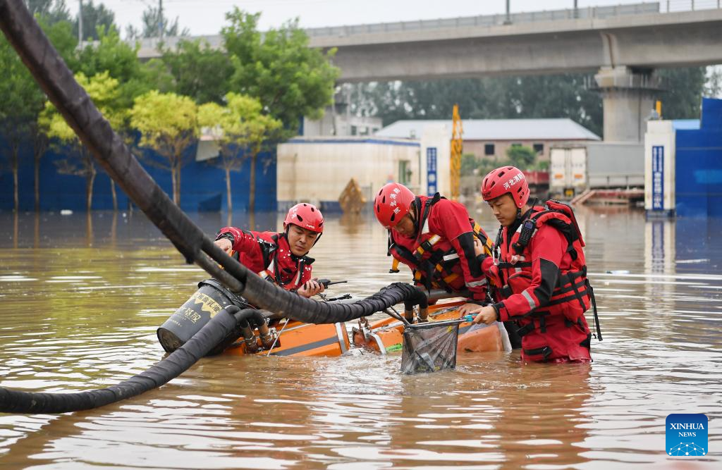 Xi leads way in combating Beijing, Hebei floods - Chinadaily.com.cn