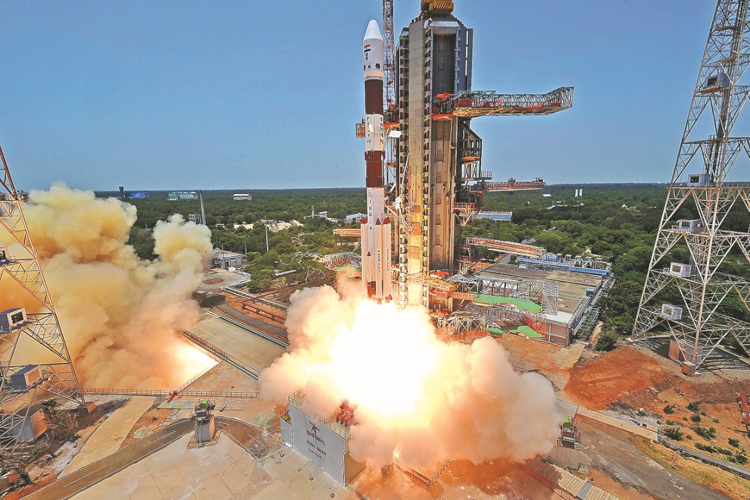 India's solar mission reaches final orbit - World - Chinadaily.com.cn