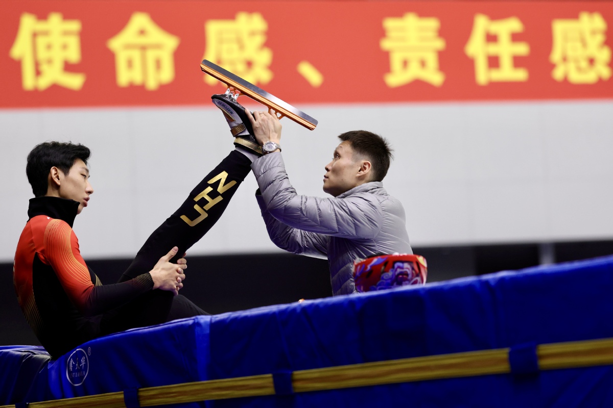 Chinese short-track speed skating team intensifies training for Milano ...